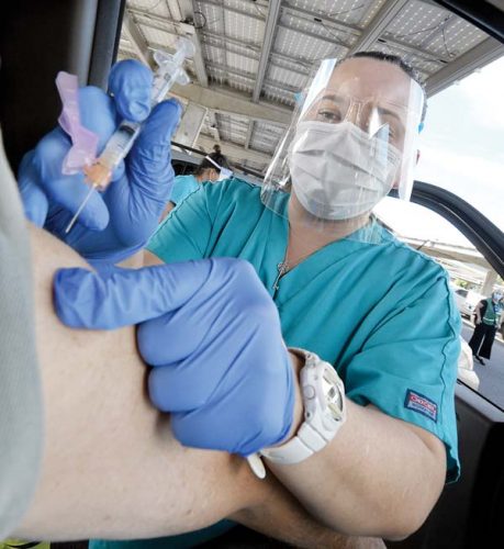 Getting a second dose | News, Sports, Jobs - Maui News